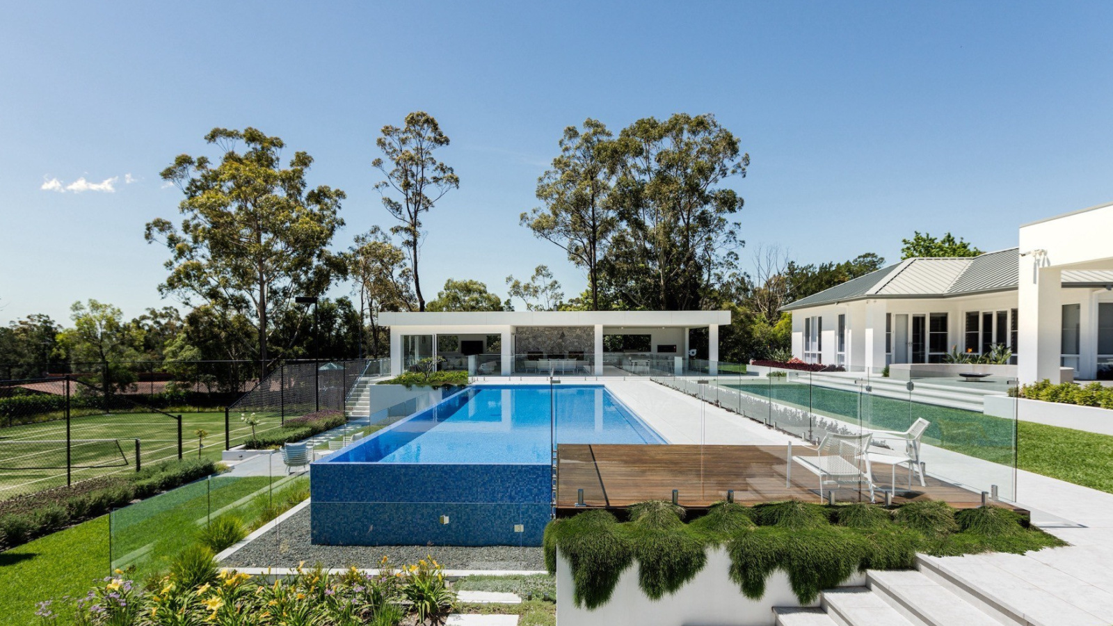 Splish Splash Pools | Australia Story